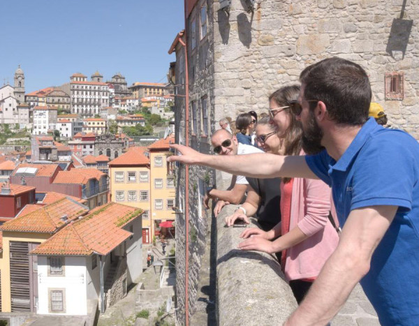 Porto Tourist Map Guide: Navigate Porto, Portugal Effortlessly